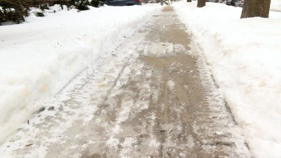 City of Madison clarifies regulations on icy sidewalks | WMSN